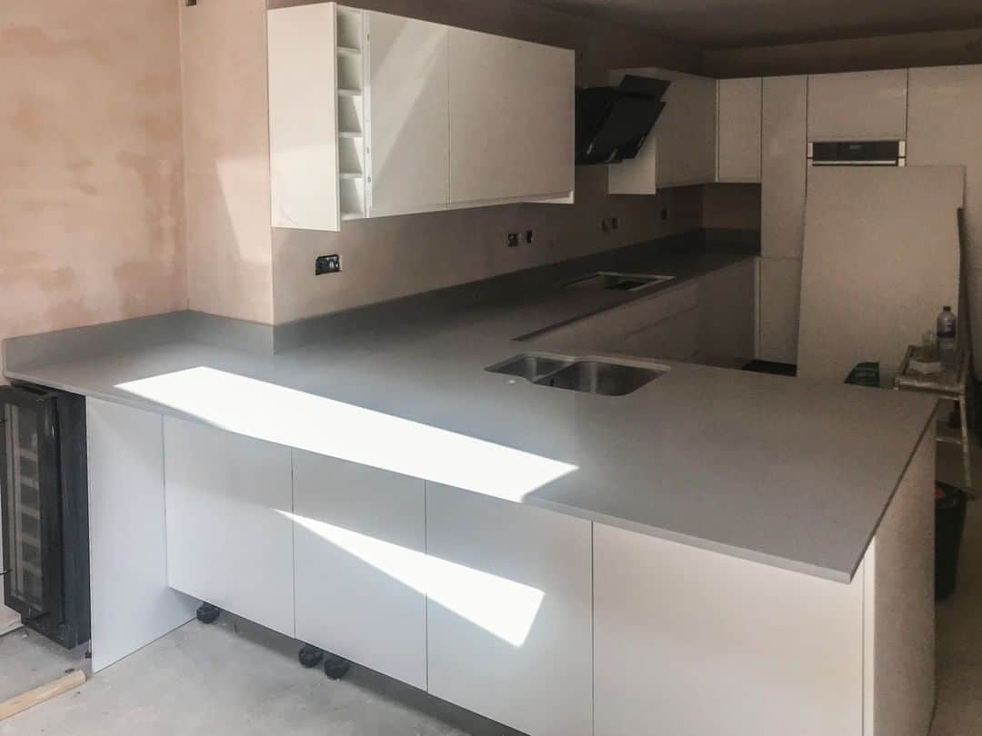 Kitchens with an L Shaped Layout - Berkshire Stone